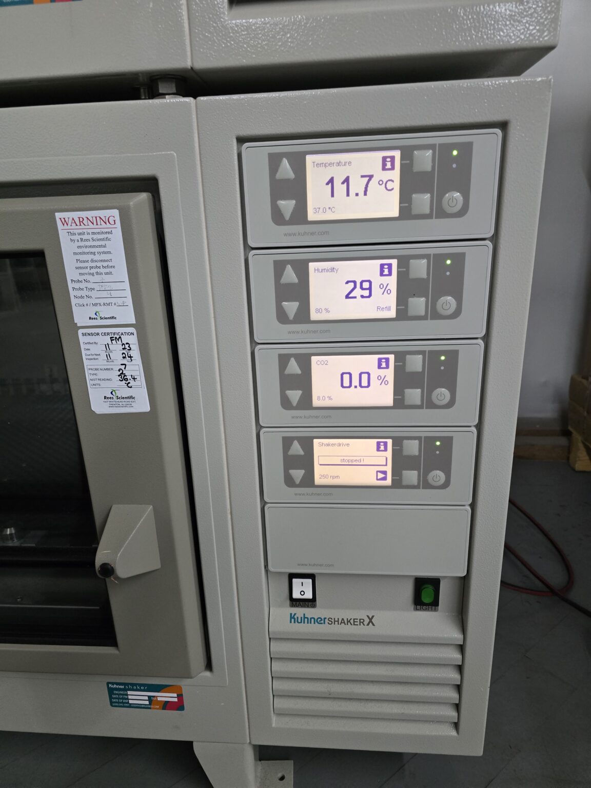 Kuhner Triple Stack Incubator Shaker ISF1-XC with CO2 Humidity Cooling ...