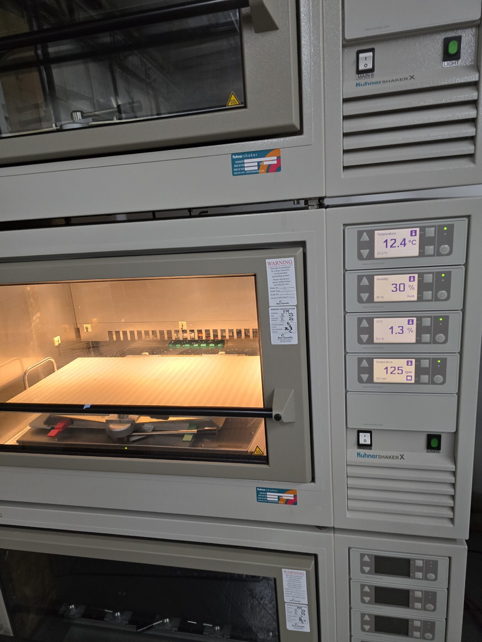Kuhner Triple Stack Incubator Shaker ISF1-XC with CO2 Humidity Cooling ...